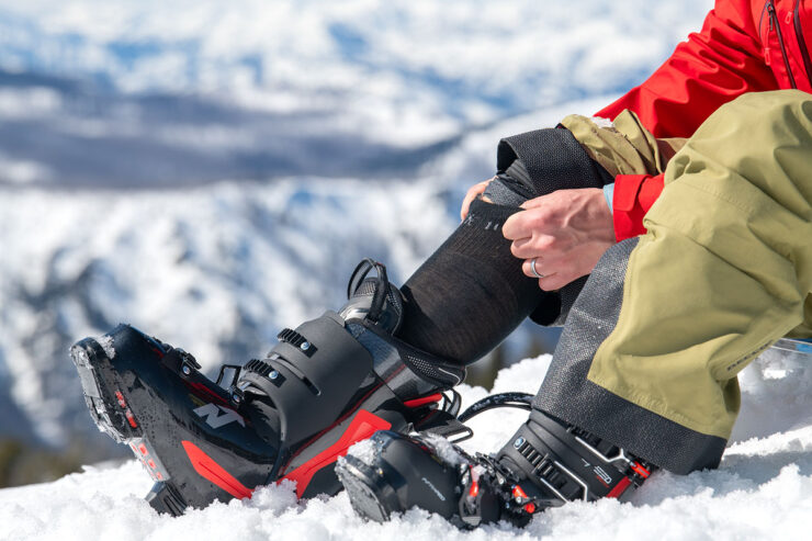 5 Types of Ski Socks to Keep Your Feet Warm - Honestly Fit