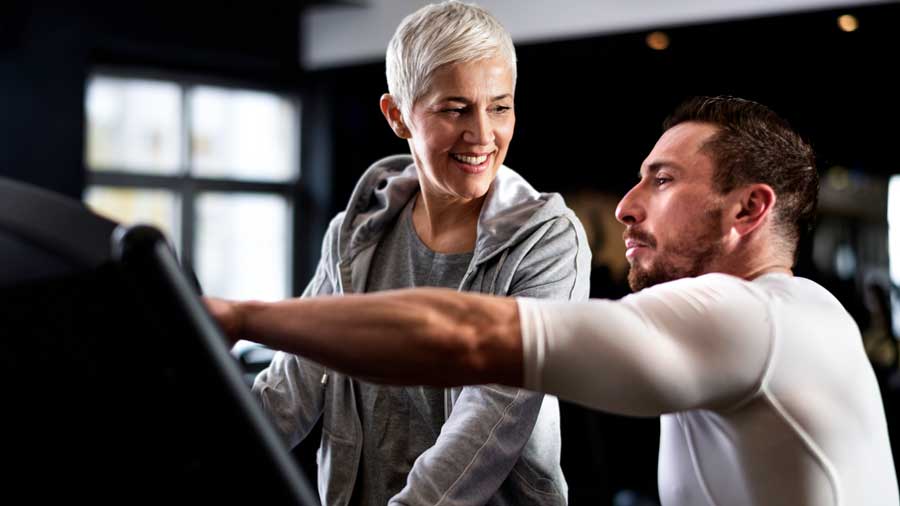 9 Advantages of Having a Personal Trainer for Beginners - Honestly Fit