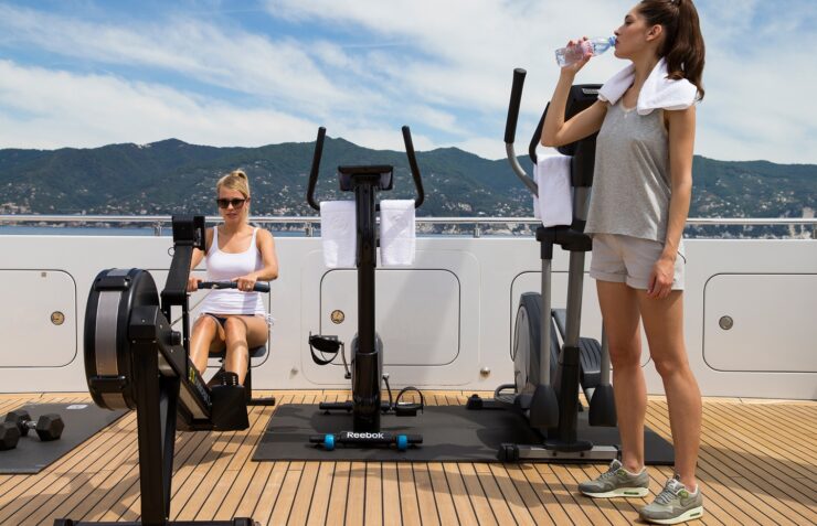 5 Workout Tips and Tricks: How to Turn Your Yacht Into a Gym ...
